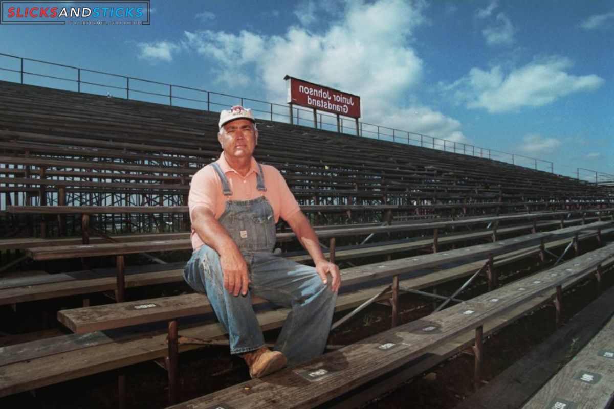 Junior Johnson's NASCAR Experiment: Rear-Exit Exhausts and Racing ...