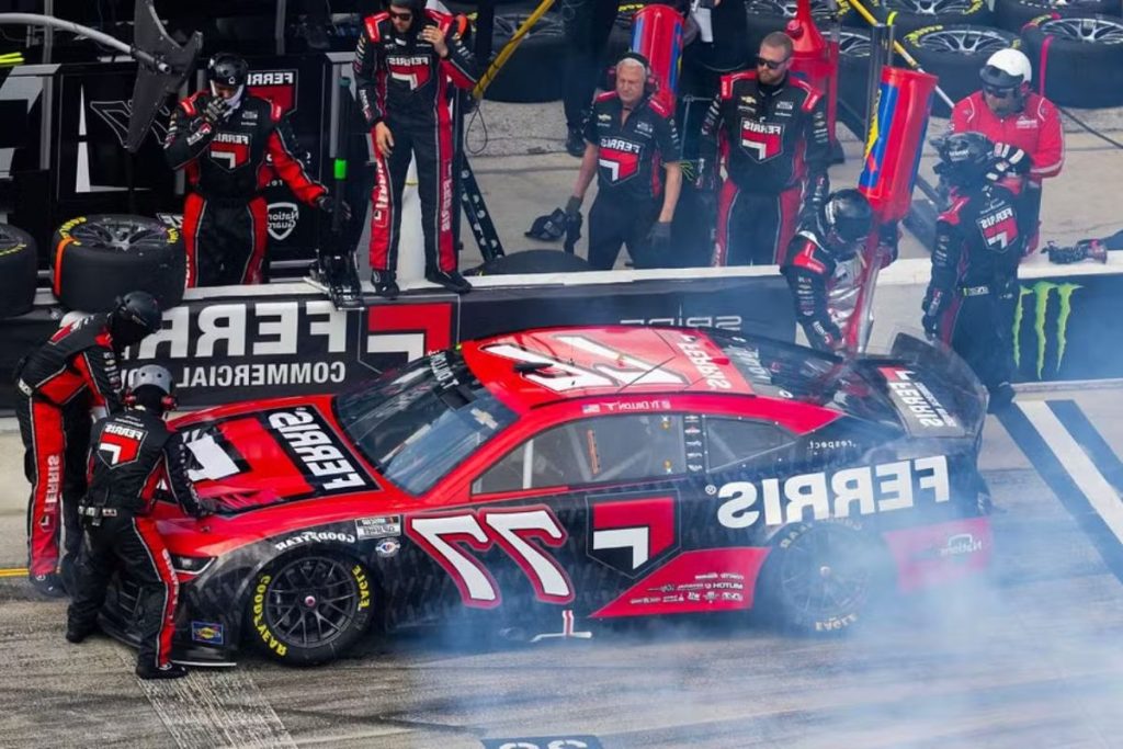 NASCAR Engine Lifecycle: Strategies, Rules, and the Road to Sustainability