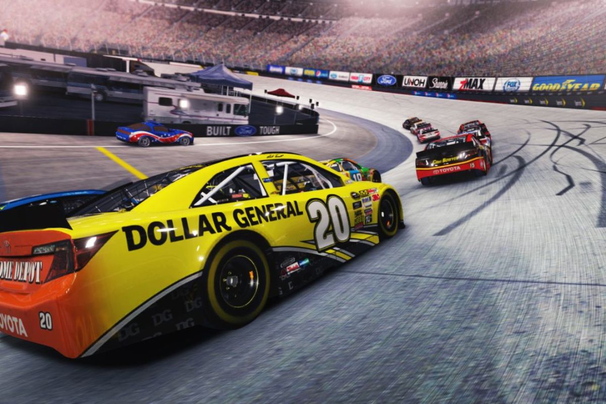 NASCAR Manager Unleashes Pit Strategies And Car Management - Get Racing!