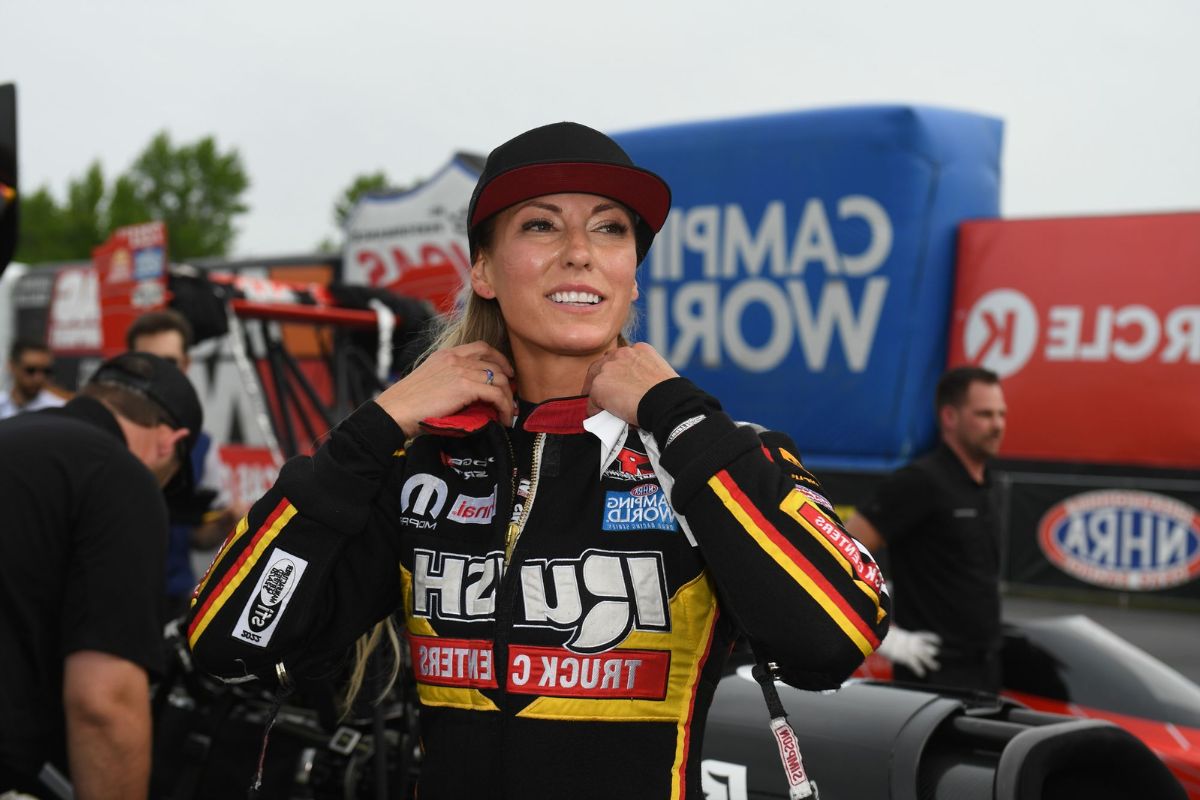 Emotional Goodbye Stewart Wife Leaves Drag Racing for Motherhood!