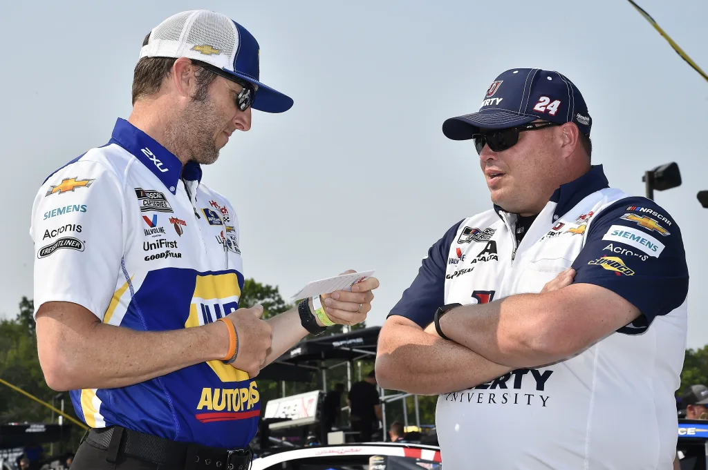 Rick Hendrick Weighs Bold Crew Chief Shake-Up for Chase Elliott Amid ...