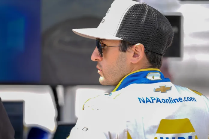 Chase Elliott challenges NASCAR playoff format, sparks fan debate over ...
