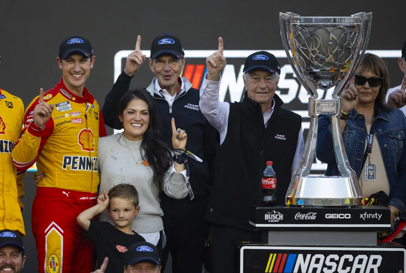 Team Penske Emerges as NASCAR Cup Favorites in Playoff Chase