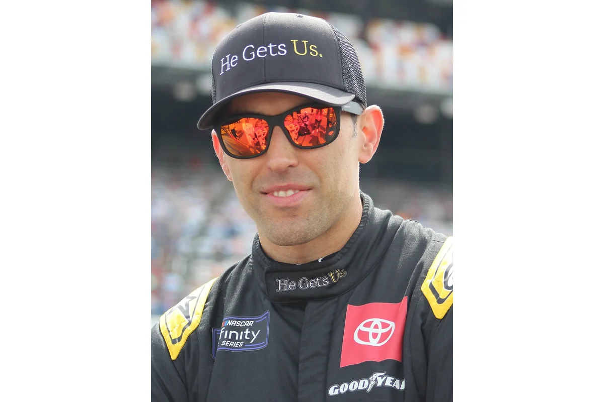 Aric Almirola