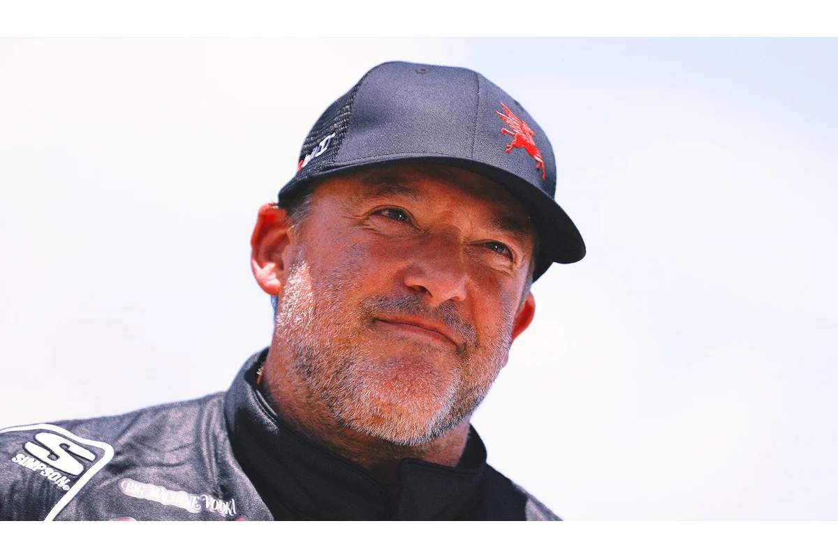 Tony Stewart Returns for Daytona Truck Race with Kaulig Racing